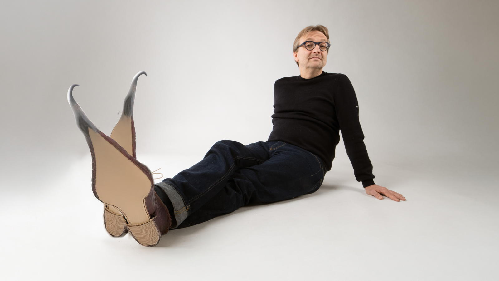 Ga mee met Bart Van Loo op historische roadtrip in zijn gloednieuwe podcast Stoute schoenen